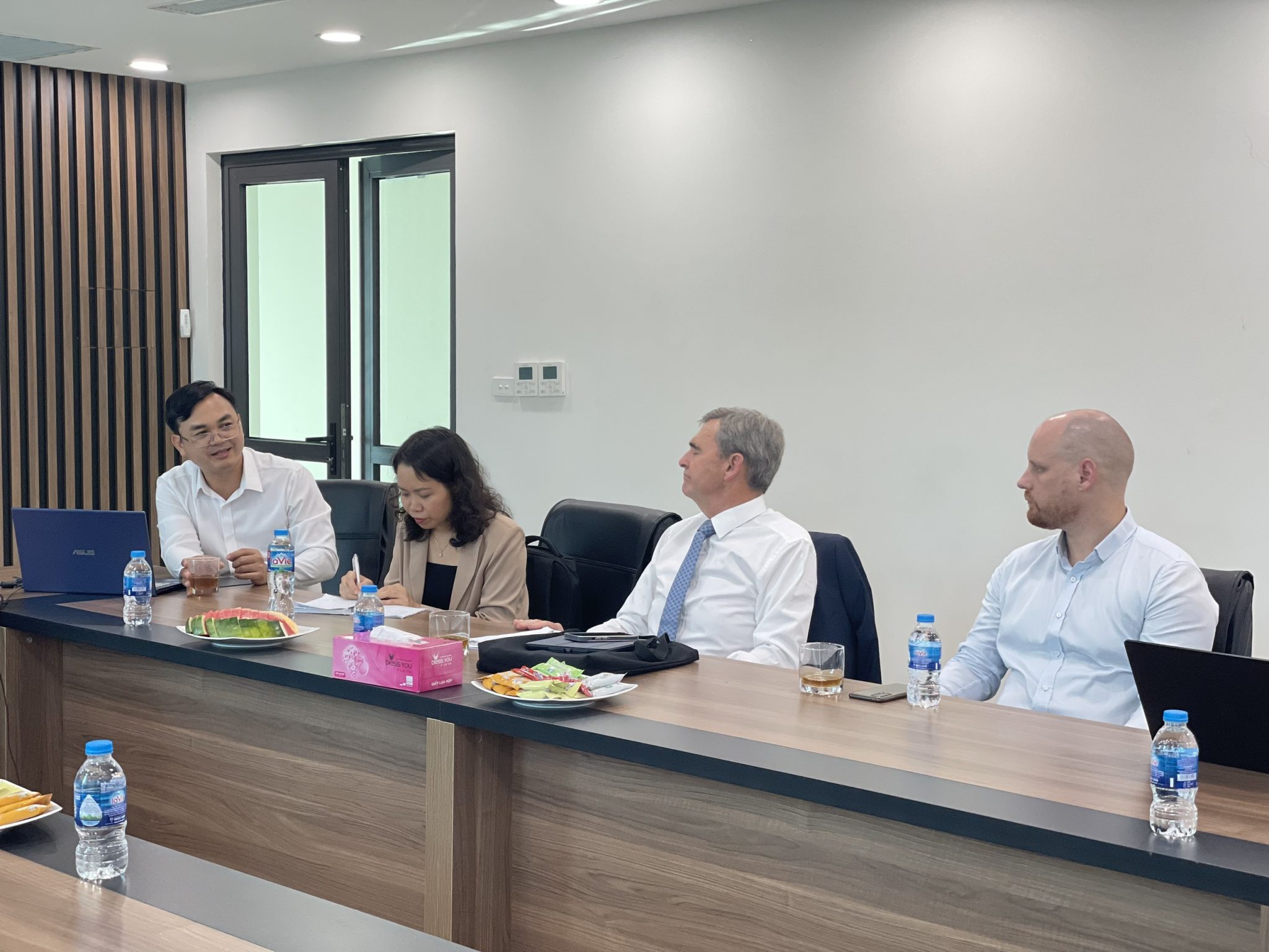 The delegation of Victorya State University (Australia) visited and ...